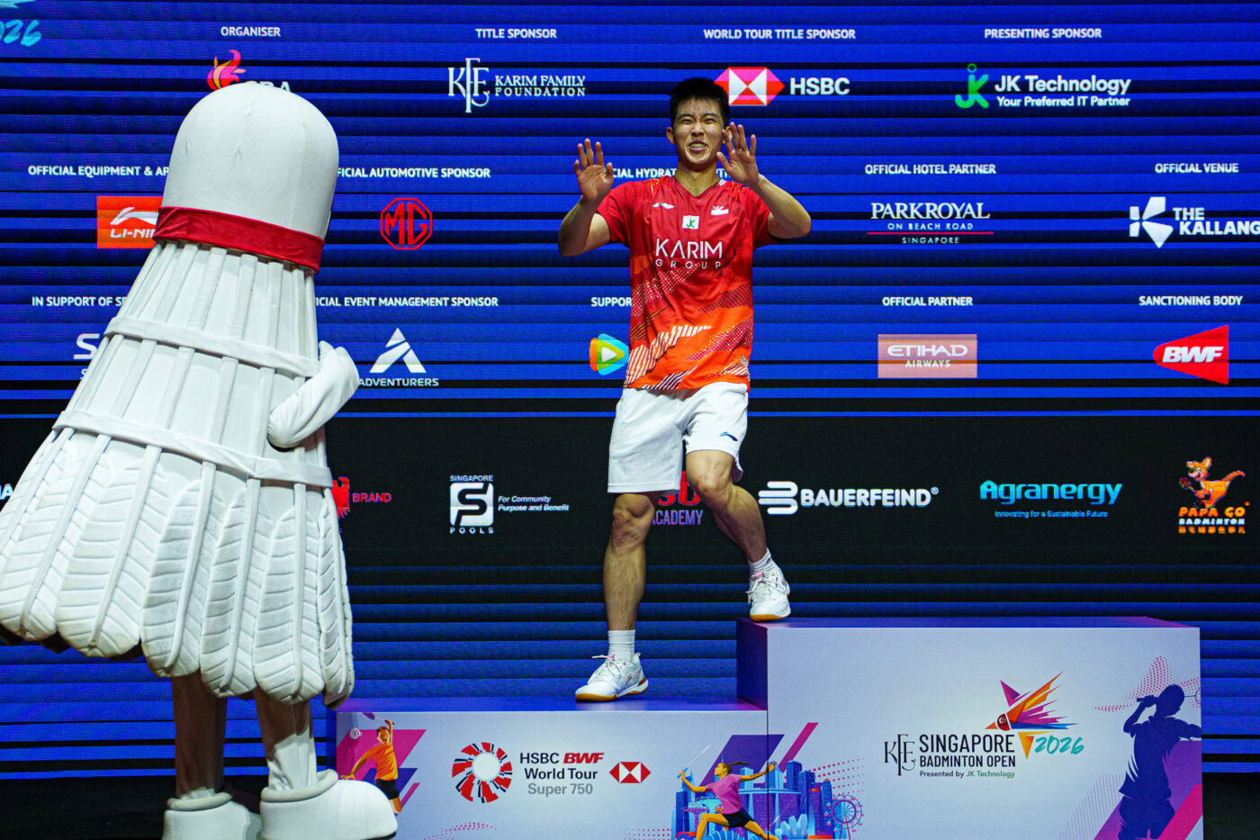 Loh Falls Short in Singapore Open Final as Lanier Claims Title ...